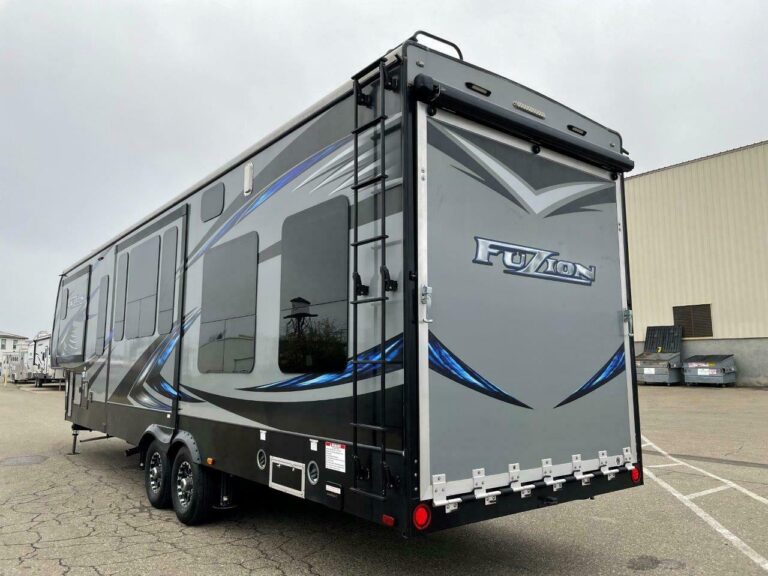 2015 KEYSTONE FUZION 325 TOY HAULER FIFTH WHEEL - True RV True RV