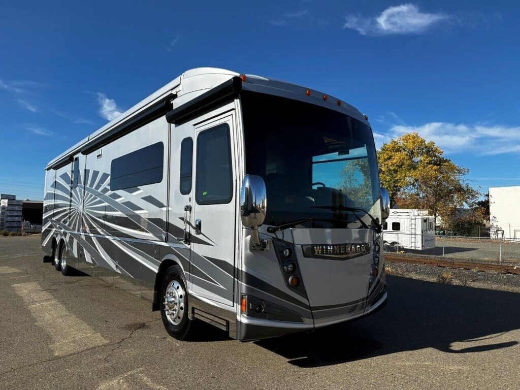 2015 WINNEBAGO GRAND TOUR 42QL CLASS A COACH DIESEL PUSHER MOTORHOME ...