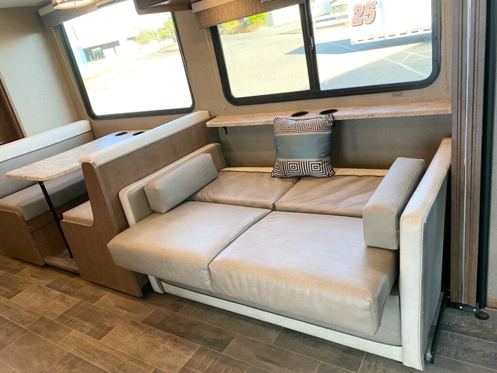 2019 WINNEBAGO INTENT CLASS A GAS MOTORHOME - True RV True RV