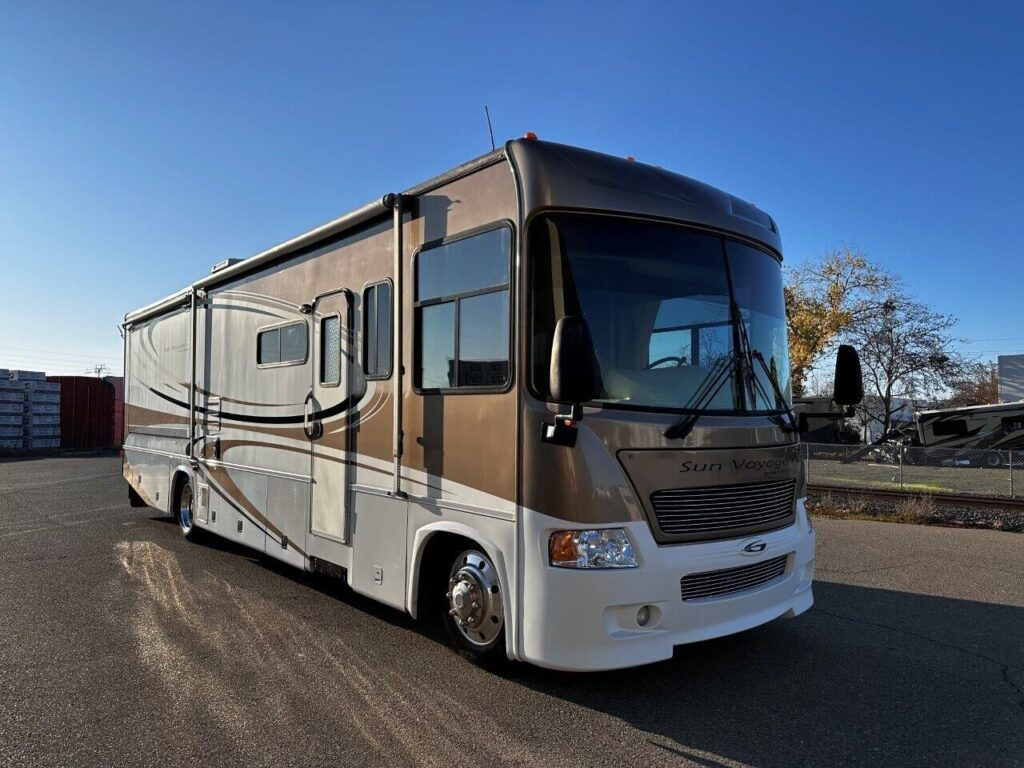 2006 GULF STREAM SUN VOYAGER 8368 CLASS A MOTORHOME - True RV True RV