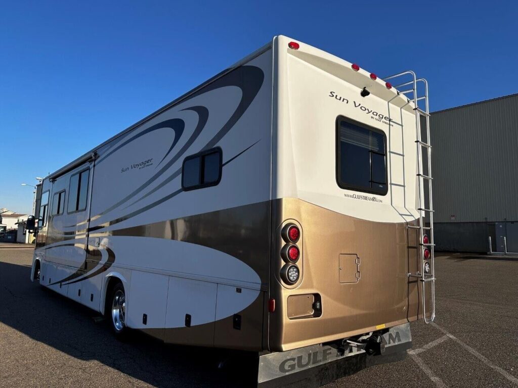 2006 GULF STREAM SUN VOYAGER 8368 CLASS A MOTORHOME - True RV True RV