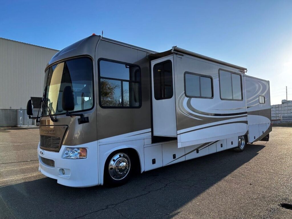 2006 GULF STREAM SUN VOYAGER 8368 CLASS A MOTORHOME - True RV True RV