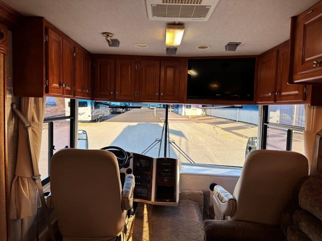 2006 GULF STREAM SUN VOYAGER 8368 CLASS A MOTORHOME - True RV True RV