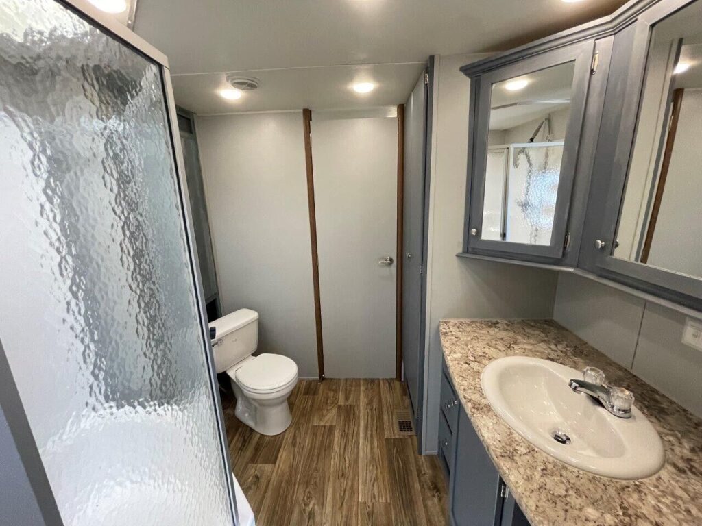 2021 RECREATION BY DESIGN MONTE CARLO PLATINUM LIVABLE TRAILER PARK MDL ...