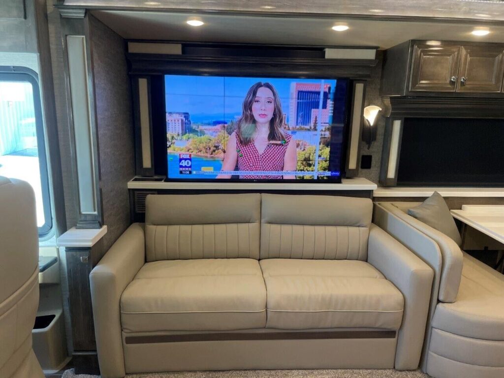 2022 TIFFIN PHAETON 40IH CLASS A COACH DIESEL PUSHER BATH & HALF - True ...