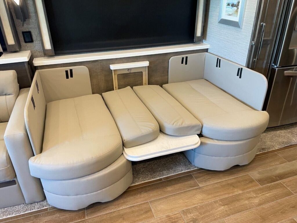 2022 TIFFIN PHAETON 40IH CLASS A COACH DIESEL PUSHER BATH & HALF - True ...