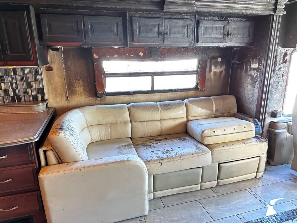 2016 Fleetwood Discovery 40E CLASS A COACH DIESEL PUSHER MOTORHOME ...
