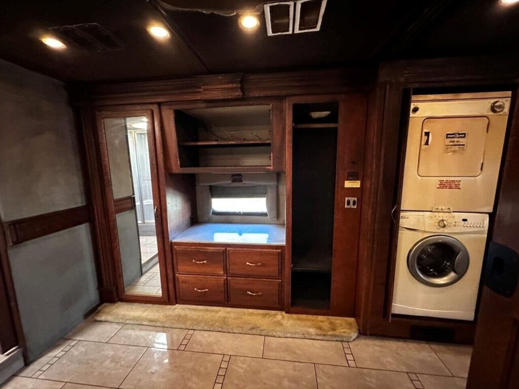 2016 Fleetwood Discovery 40E CLASS A COACH DIESEL PUSHER MOTORHOME ...