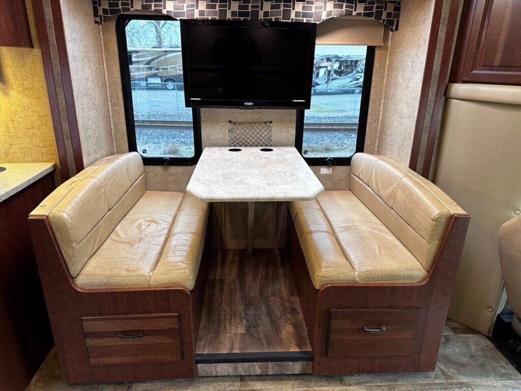 2016 FOREST RIVER FORESTER GTS 2801QS - True RV True RV