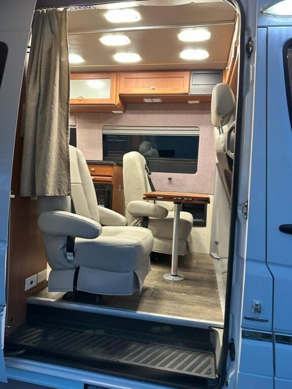 2014 MERCEDES-BENZ SPRINTER ROADTREK RS ANDVENTUROUS CLASS B MOTORHOME ...
