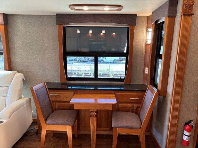 2021 NEW HORIZONS MAJESTIC CUSTOM FIFTH WHEEL TRAILER - True RV
