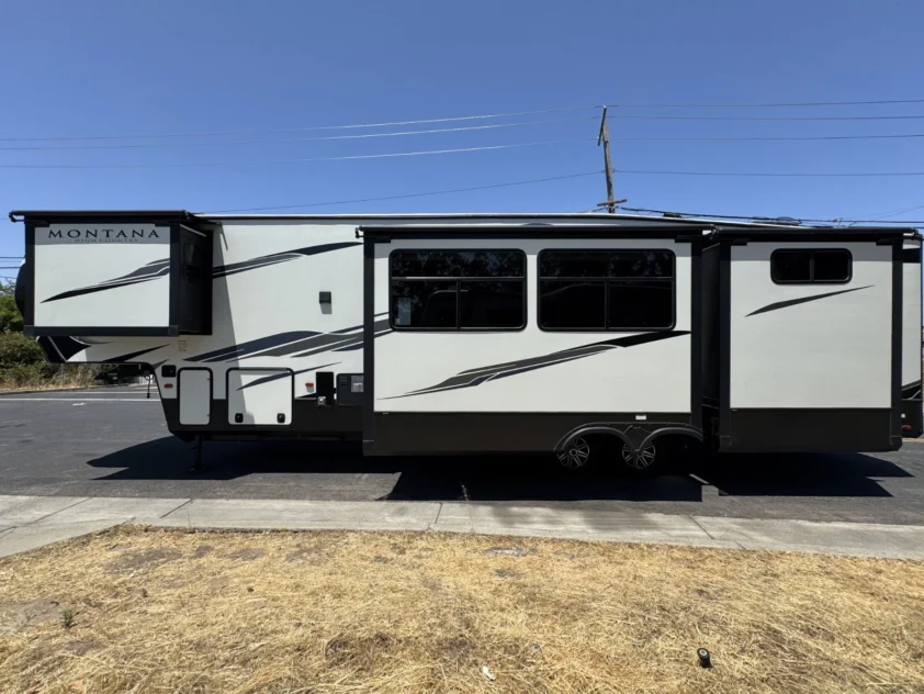 2021 KEYSTONE MONTANA HIGHCOUNTRY 362RD FIFTH WHEEL TRAILER 2 BEDROOM ...