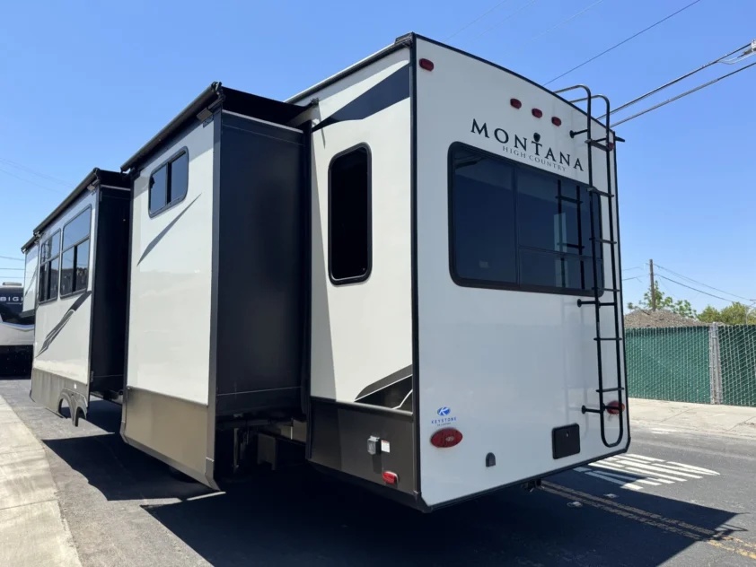 2021 KEYSTONE MONTANA HIGHCOUNTRY 362RD FIFTH WHEEL TRAILER 2 BEDROOM ...