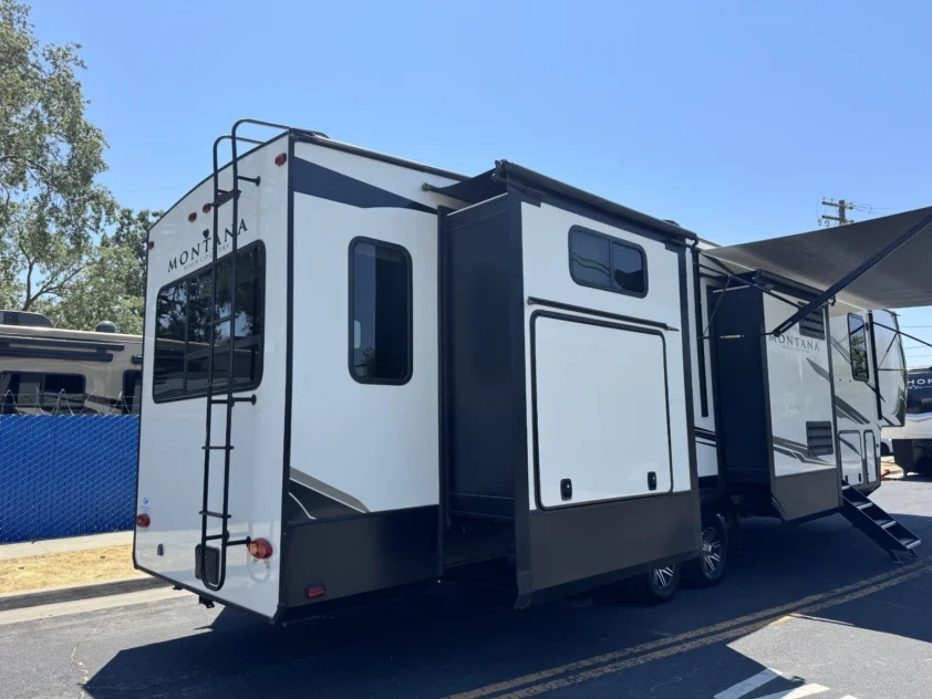 2021 KEYSTONE MONTANA HIGHCOUNTRY 362RD FIFTH WHEEL TRAILER 2 BEDROOM ...