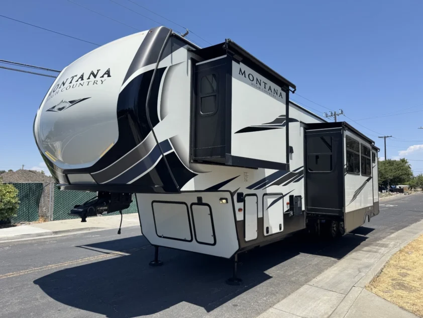 2021 KEYSTONE MONTANA HIGHCOUNTRY 362RD FIFTH WHEEL TRAILER 2 BEDROOM ...