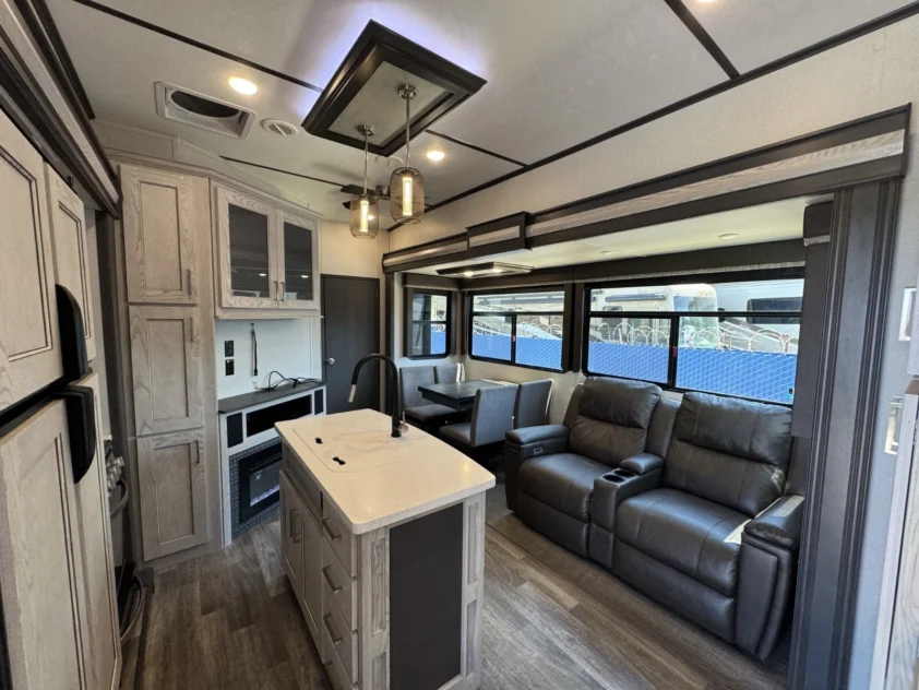 2021 KEYSTONE MONTANA HIGHCOUNTRY 362RD FIFTH WHEEL TRAILER 2 BEDROOM ...